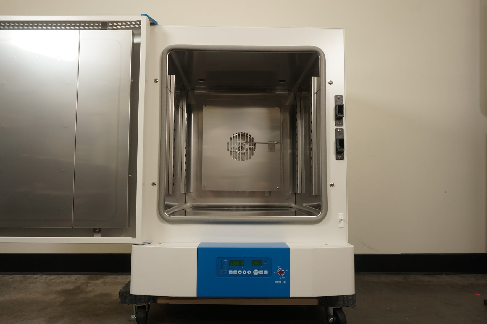 Cole-ParmerStableTemp Digital Mechanical Convection Oven – Karp Medical